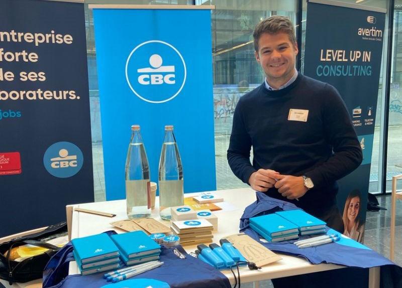 Les différents métiers au sein d’une banque - CBC Banque et Assurance